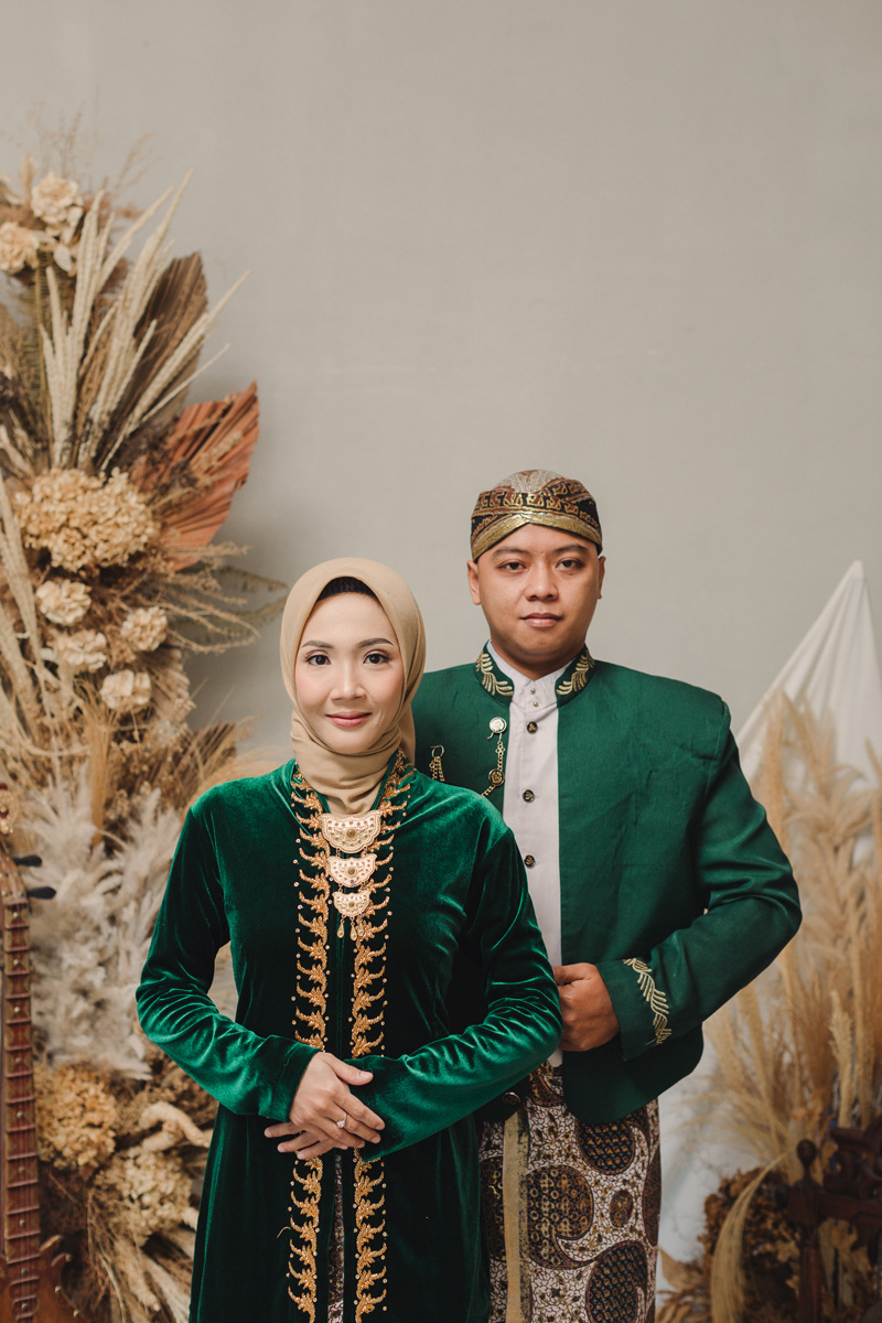 Resyi & Hanafi - Invipro