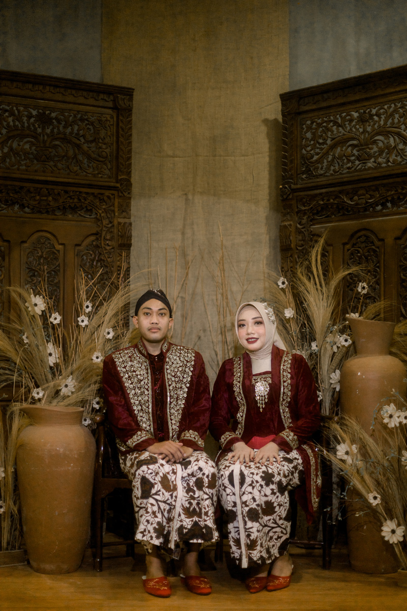 Risa & Adit - Invipro