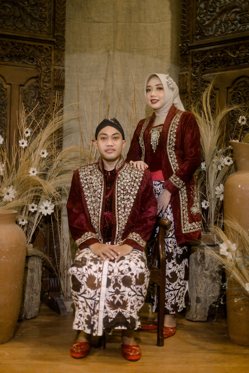 Risa & Adit - Invipro