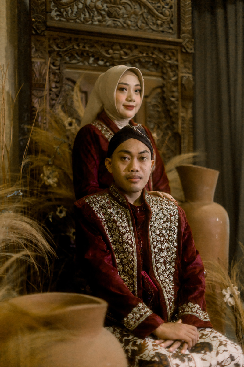 Risa & Adit - Invipro