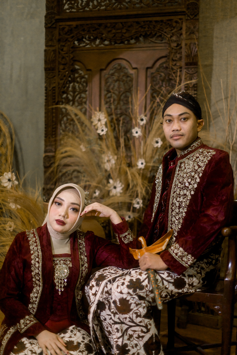 Risa & Adit - Invipro