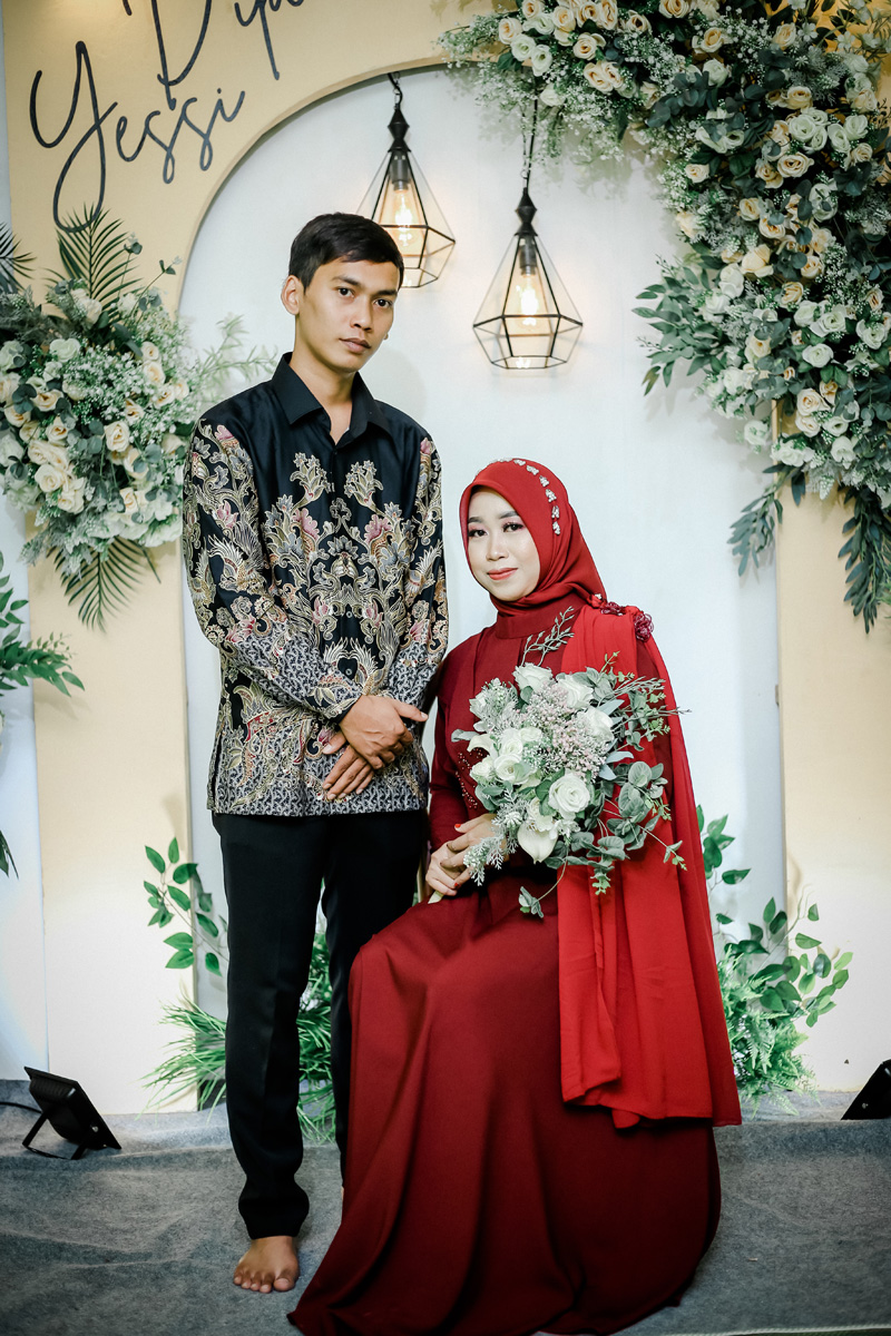 Yessi & Dita - Invipro