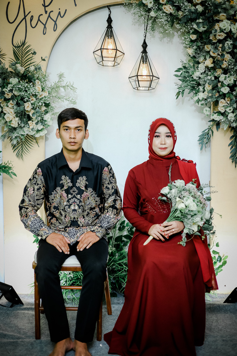 Yessi & Dita - Invipro